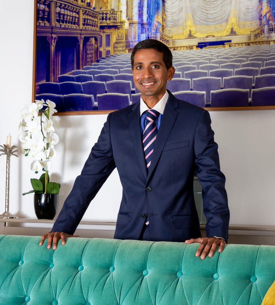 Nigel Vaz – Global