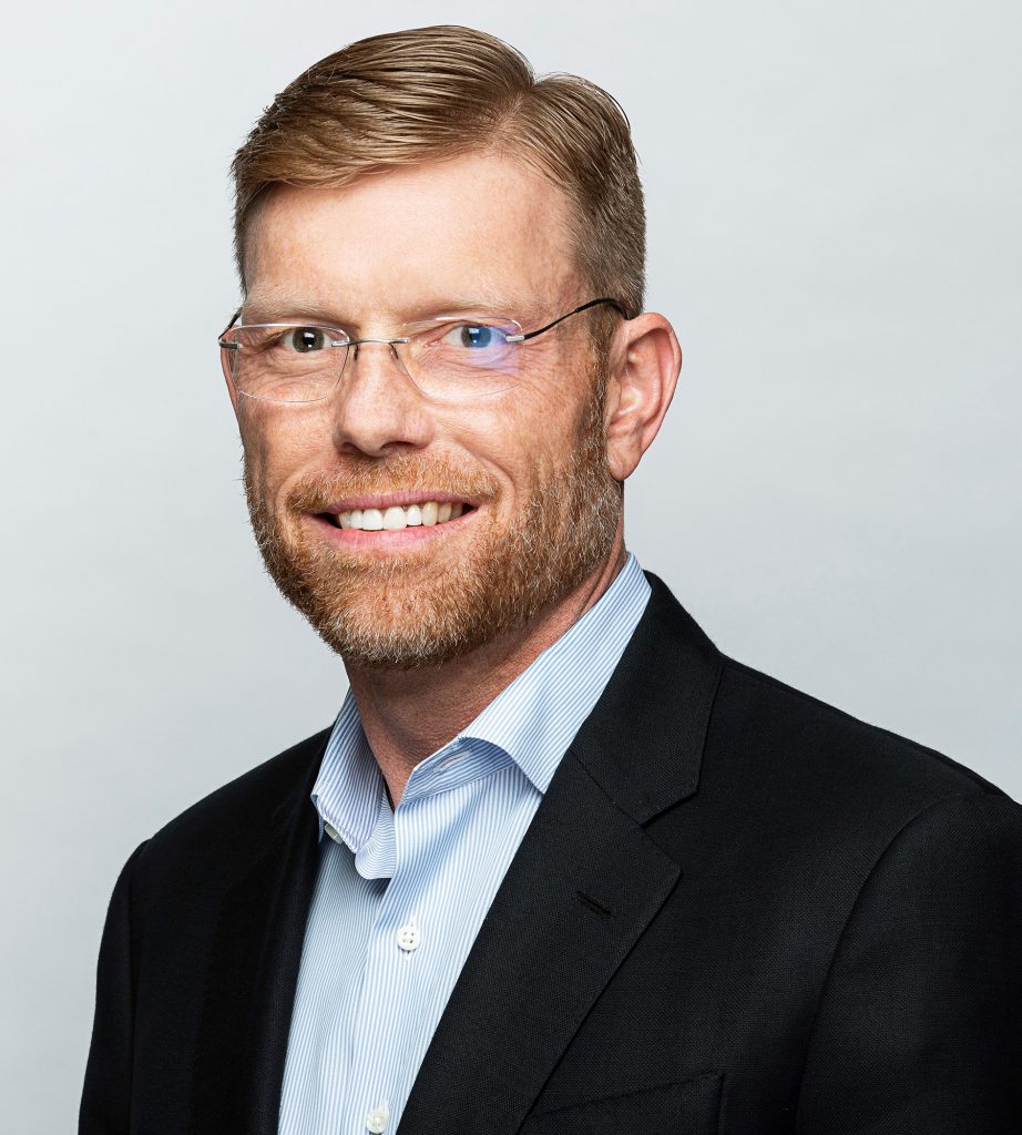 Alex Bombeck – Global