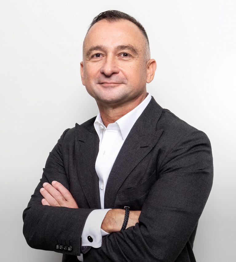 Mike Renna – Global