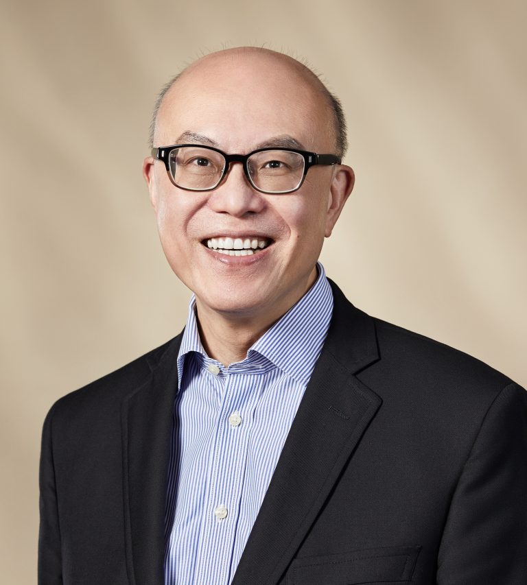 Vanee Gosiengfiao – Global