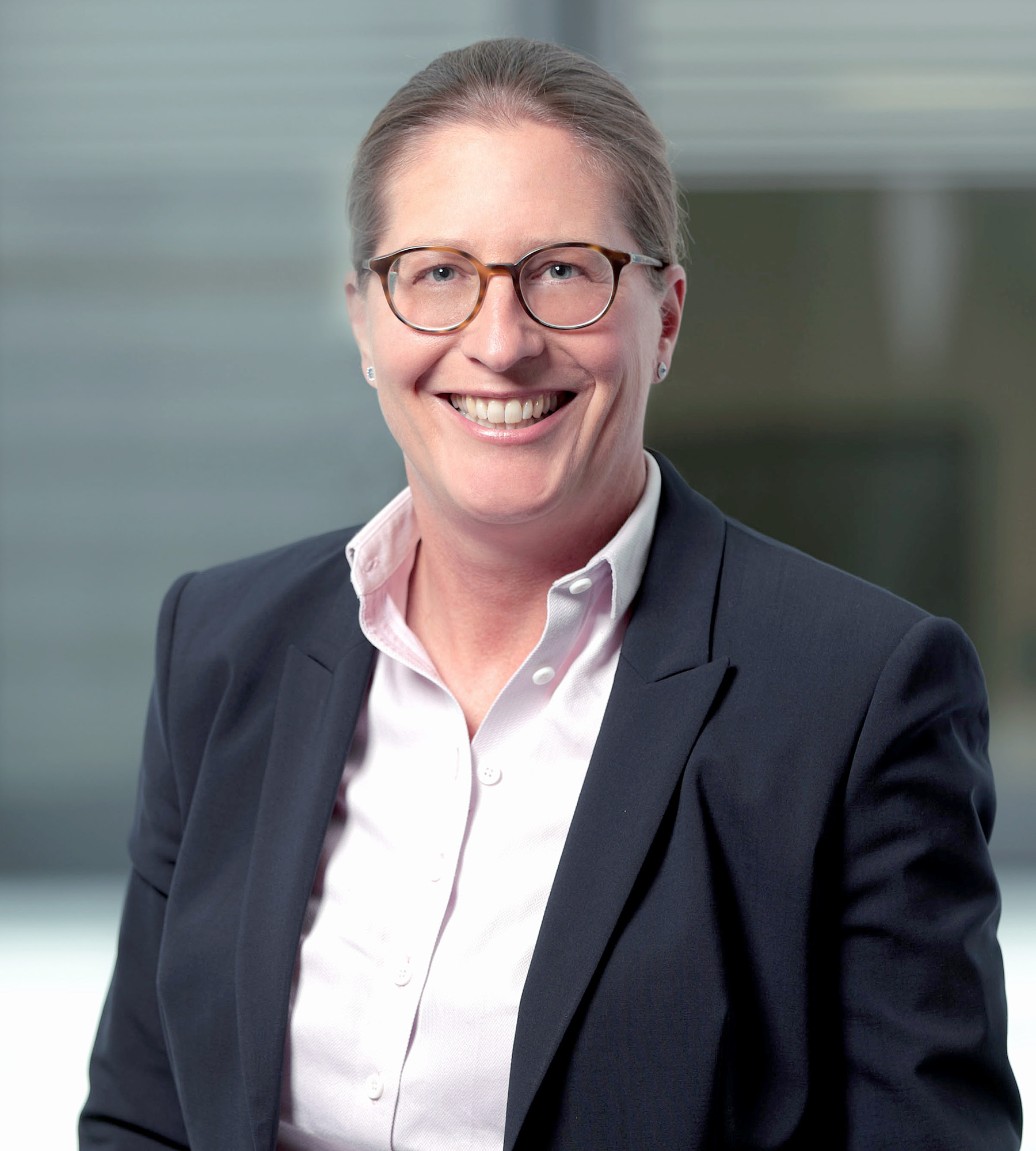 Susanne Wiegand – Global