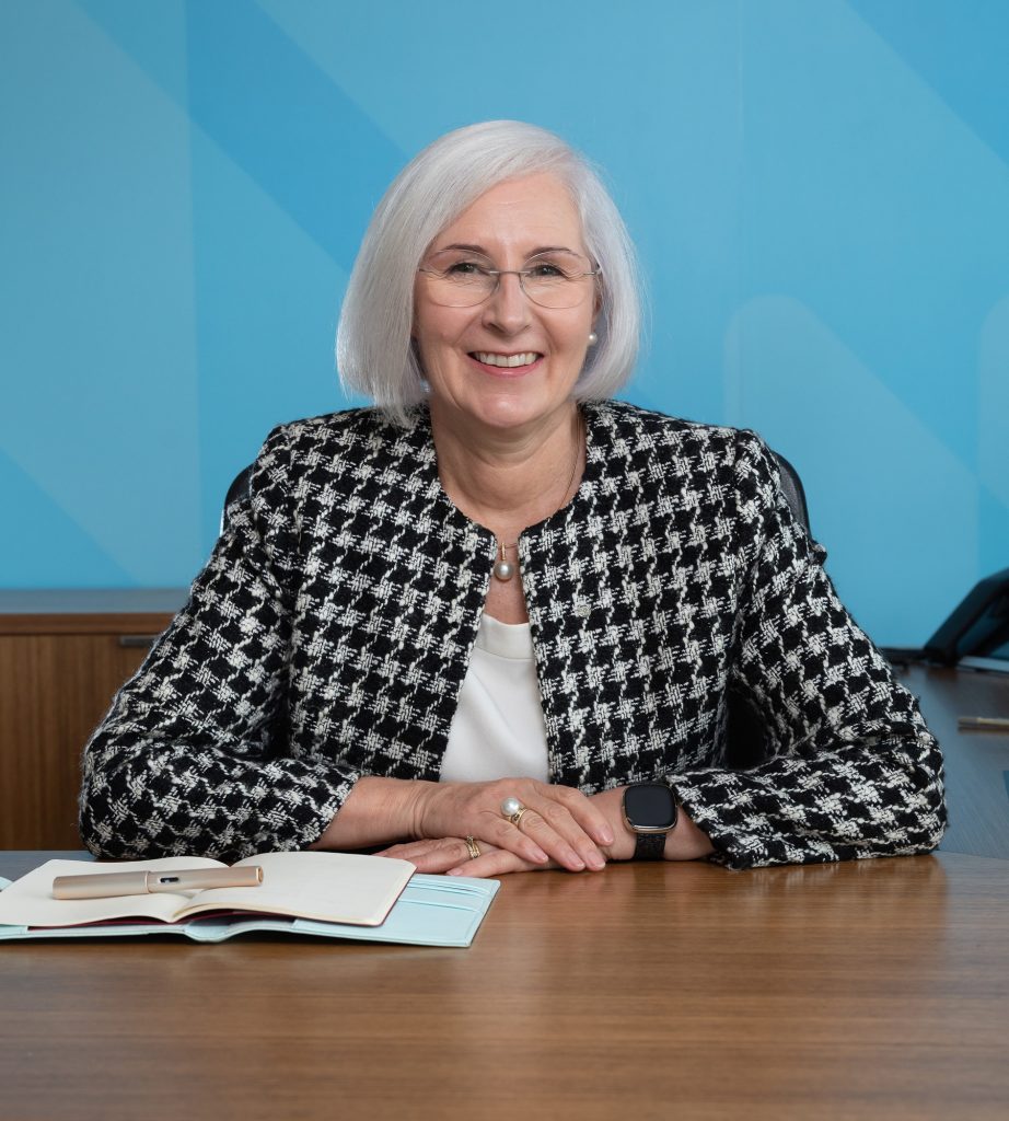 Rebecca Skinner – Global