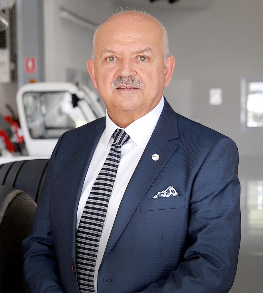 Andrew Fluitsma – Global