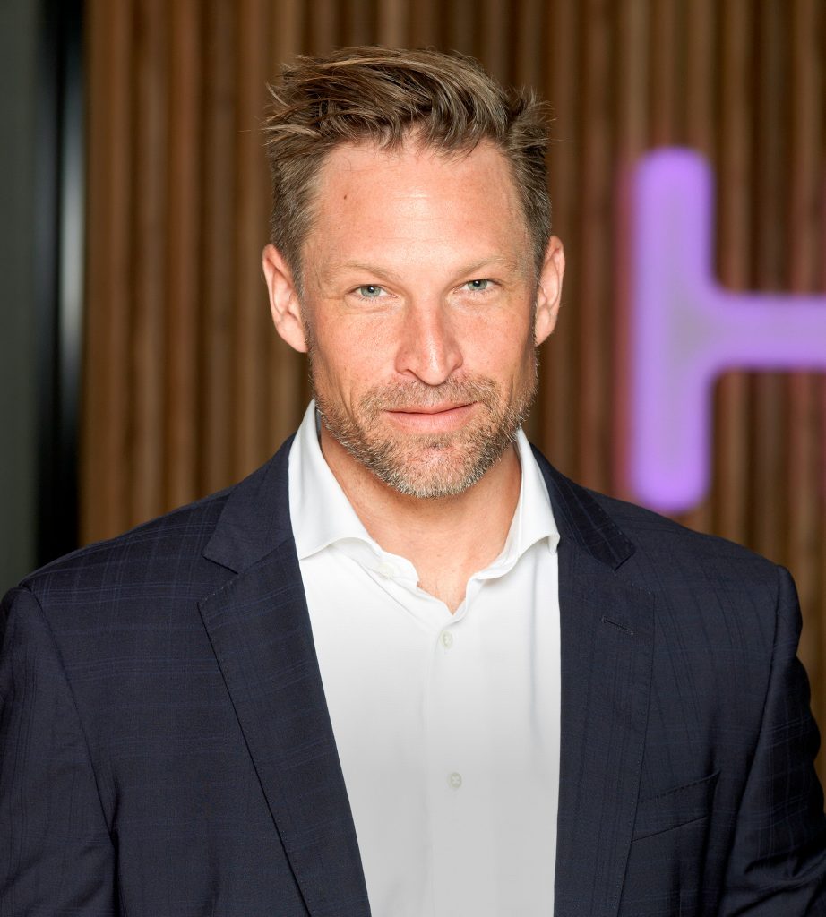 Andrew Fluitsma – Global