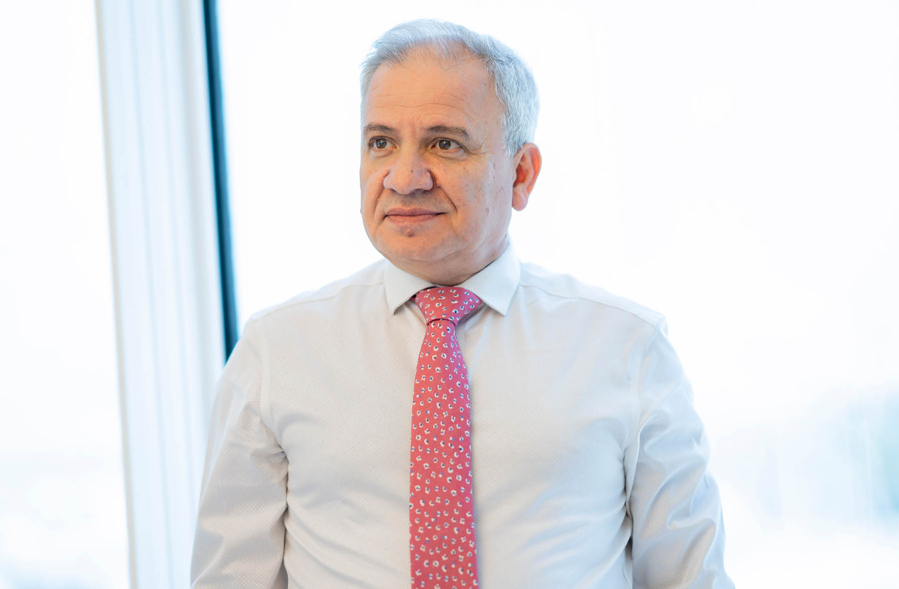 Hussein Fares – Global