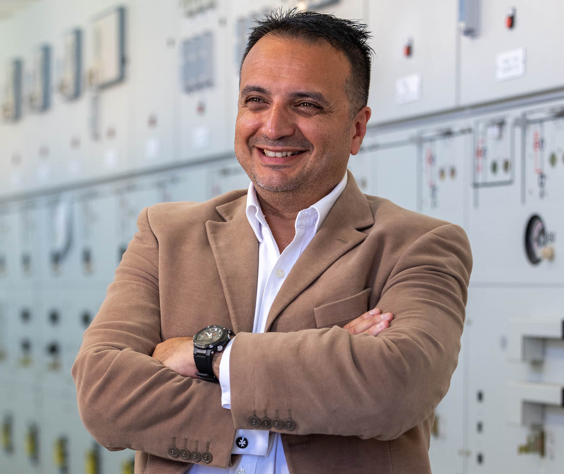 Jonathan Cardona – Global