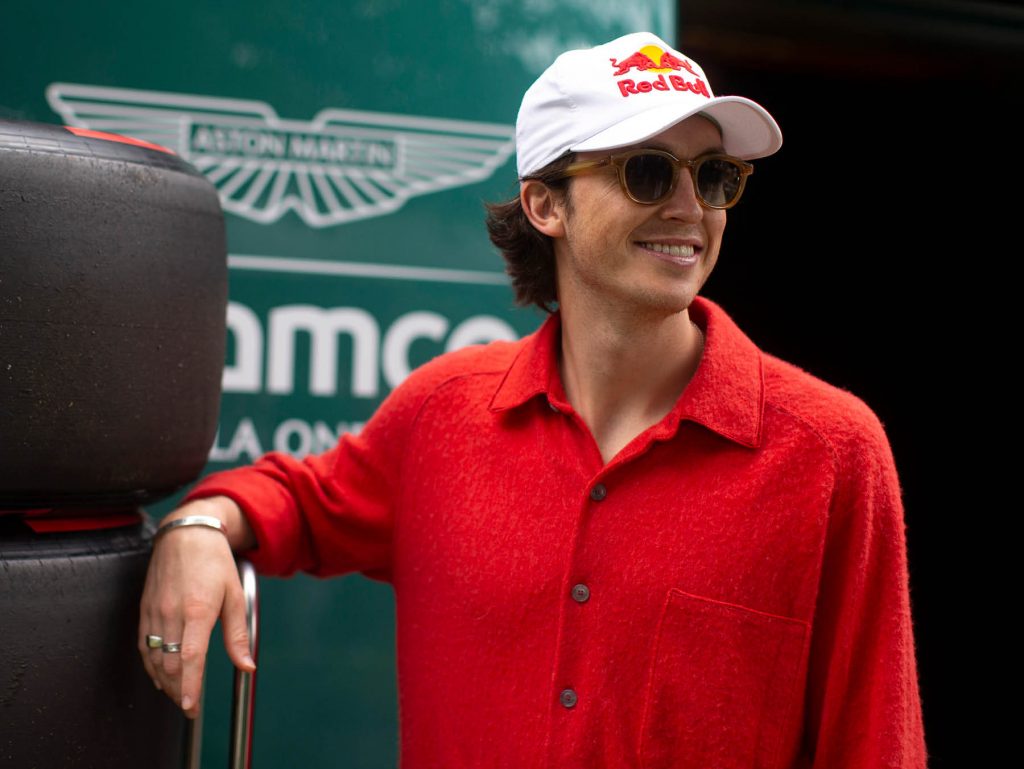 Scotty James – Global