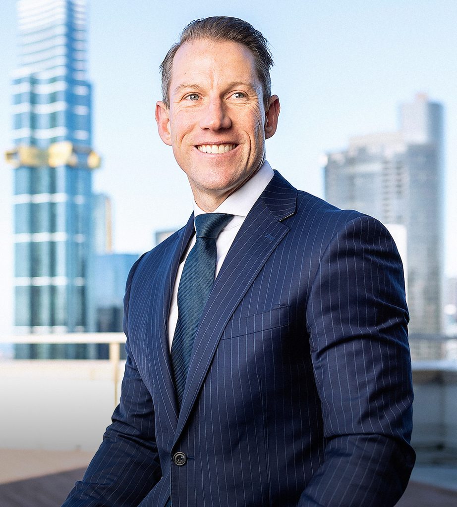 Vanee Gosiengfiao – Global