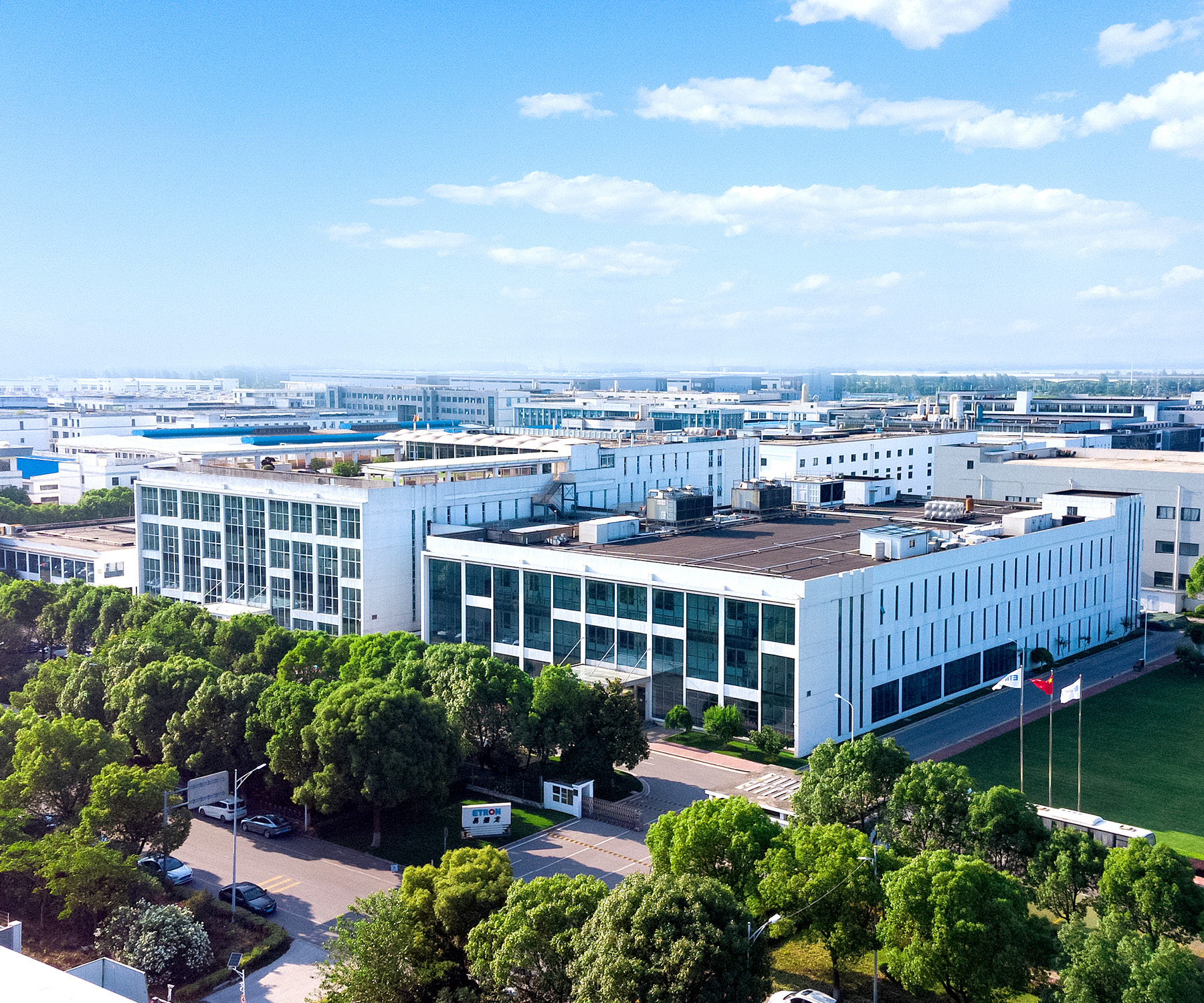 James Qian & Calvin Han – Global