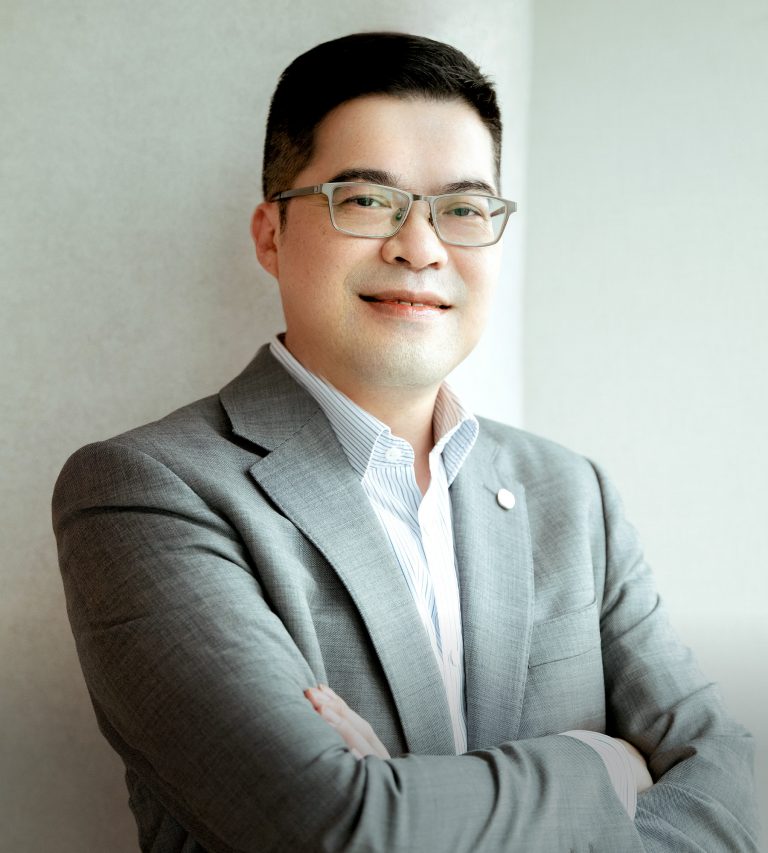 Jorge Morales – Global