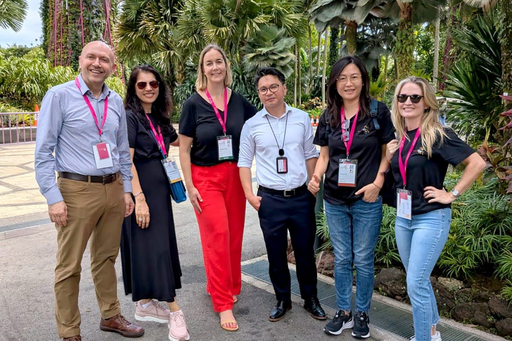 Angela Hands – Global