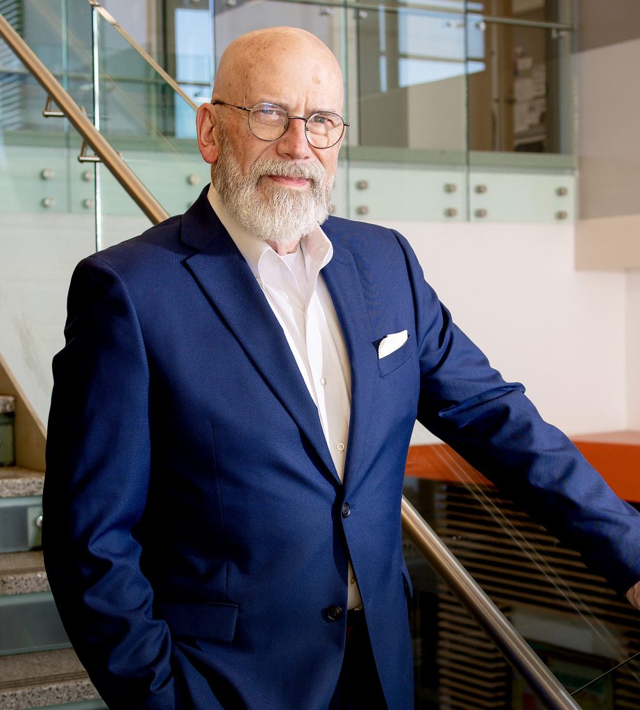 Tony Evers – Global