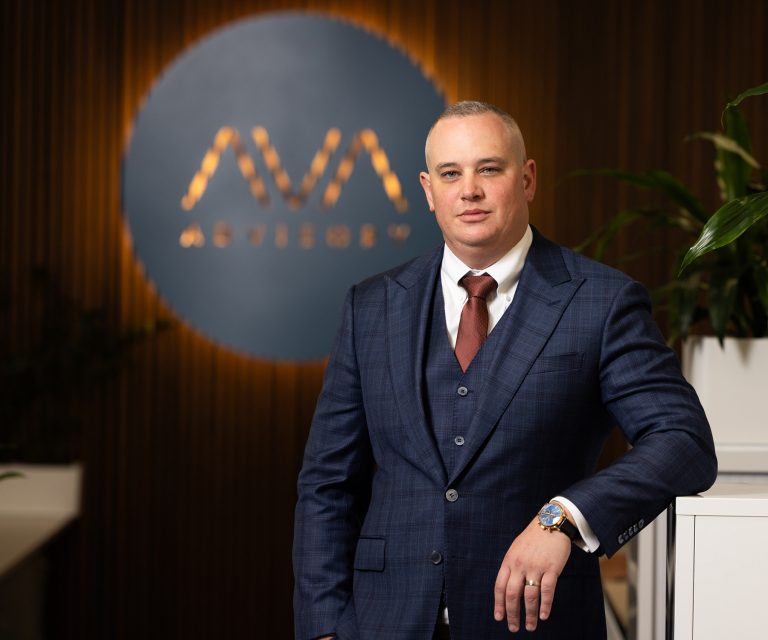 Andrew Quinn – Global