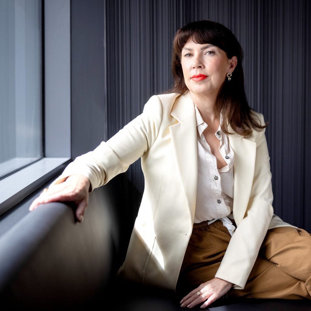 Fiona Johnston – Global