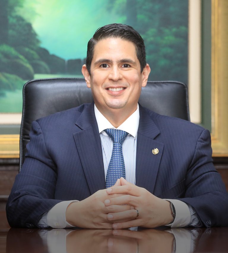 Daniel Álvarez – Spanish