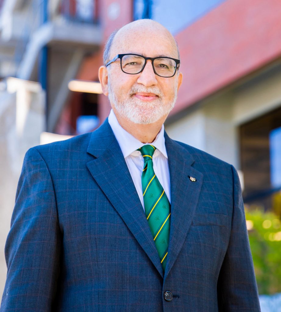 Roberto Moreno – Spanish