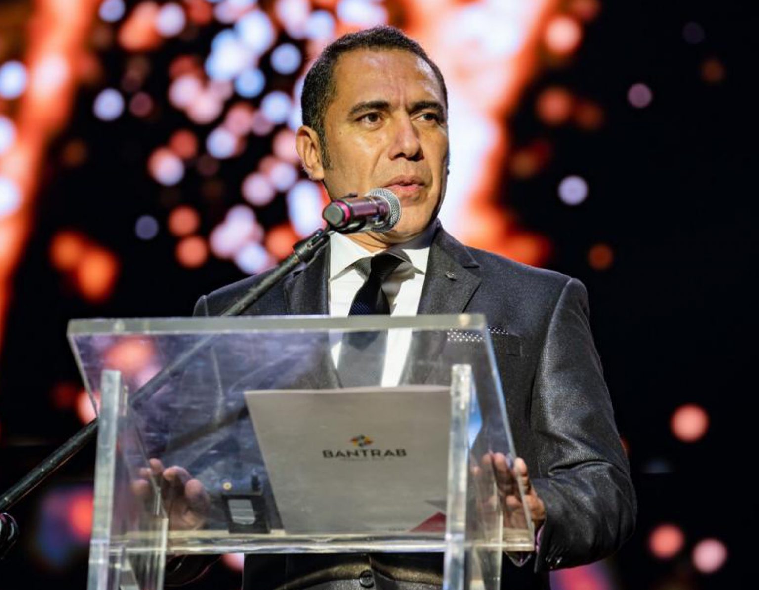 Herbert Hernández – Spanish